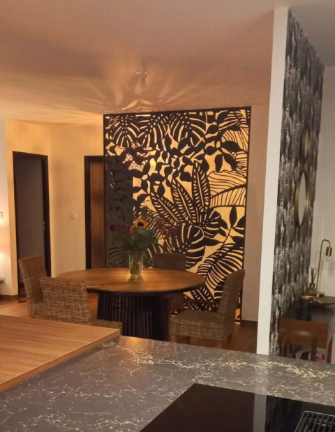 CLAUSTRA DESIGN EN ACIER
