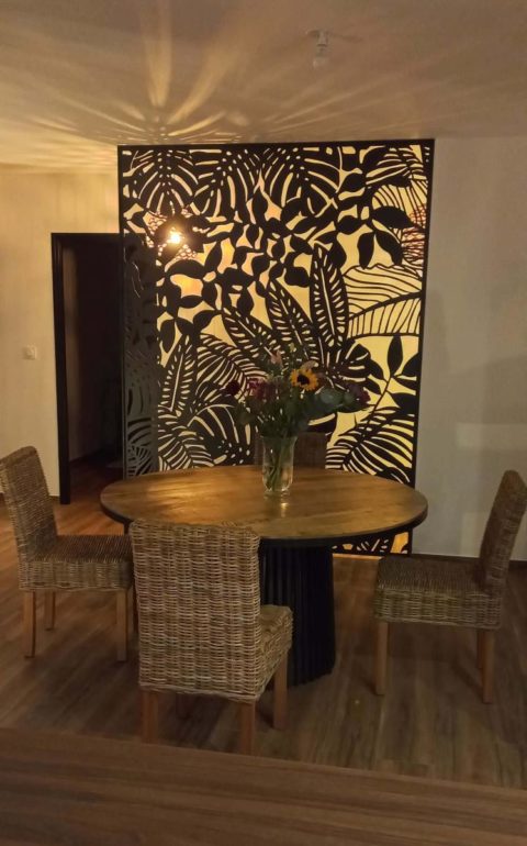 CLAUSTRA DESIGN EN ACIER